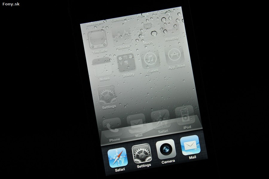 Recenzia: Apple iPhone 4