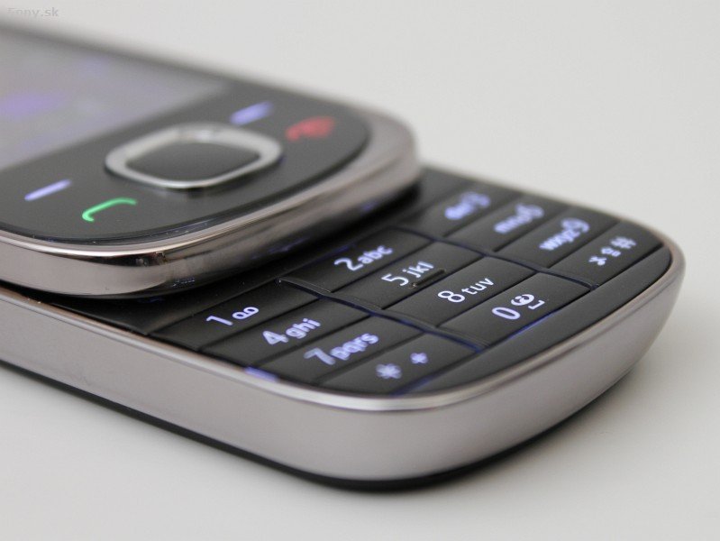 Recenzia: Nokia 7230